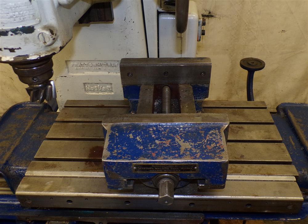 PRATT & WHITNEY Jig Bore Machine | Drills and Boring Machines