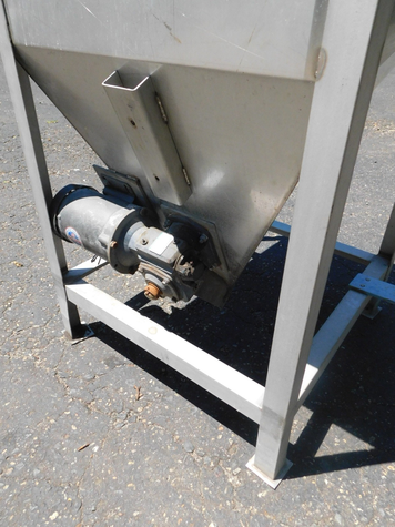 AUTOMATED Flexible Screw Conveyor Hopper | Screw and Auger Conveyors